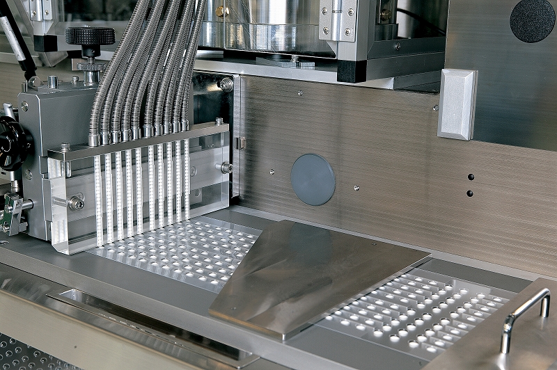 Medium speed PTP packaging machine - Mutual Corporation